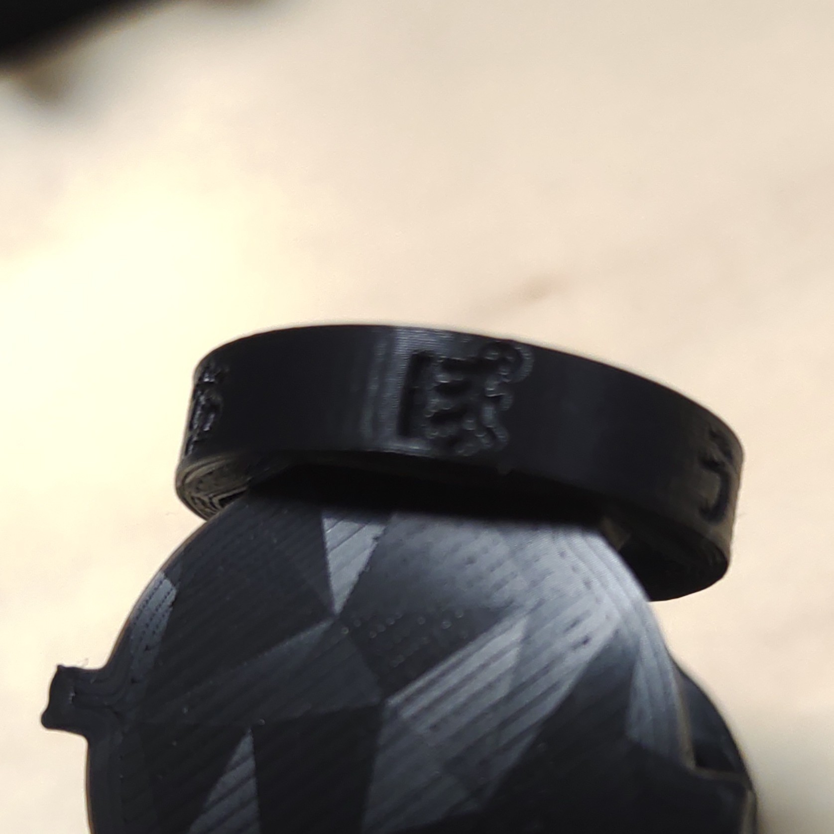 スルスル回るネジ 幸運のワードシェイカー：ブラック[SNS_H12BK_UNK] - Haru工房 - BOOTH