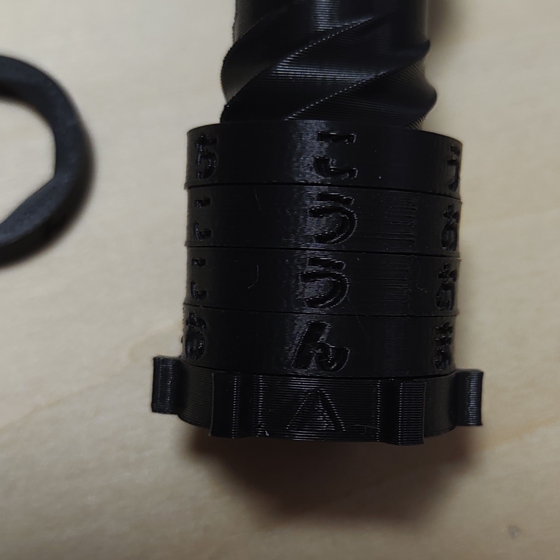 スルスル回るネジ 幸運のワードシェイカー：ブラック[SNS_H12BK_UNK] - Haru工房 - BOOTH