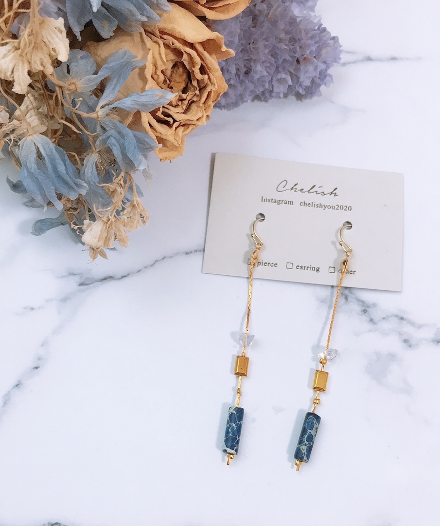 ブルービーズのピアス - corisu - BOOTH