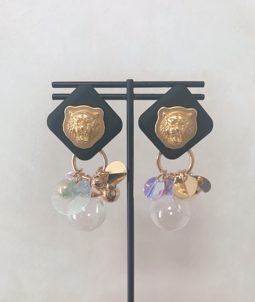 虎ピアス2種 - corisu - BOOTH